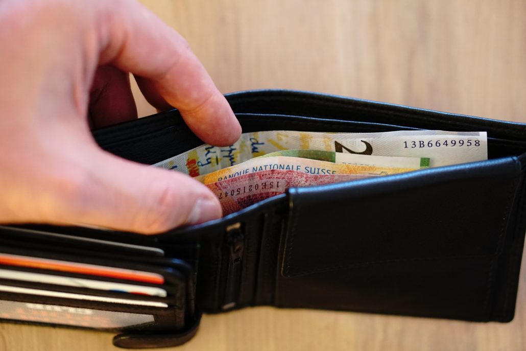 12 Best Selling Men’s Wallets To Buy Right Now - Widest