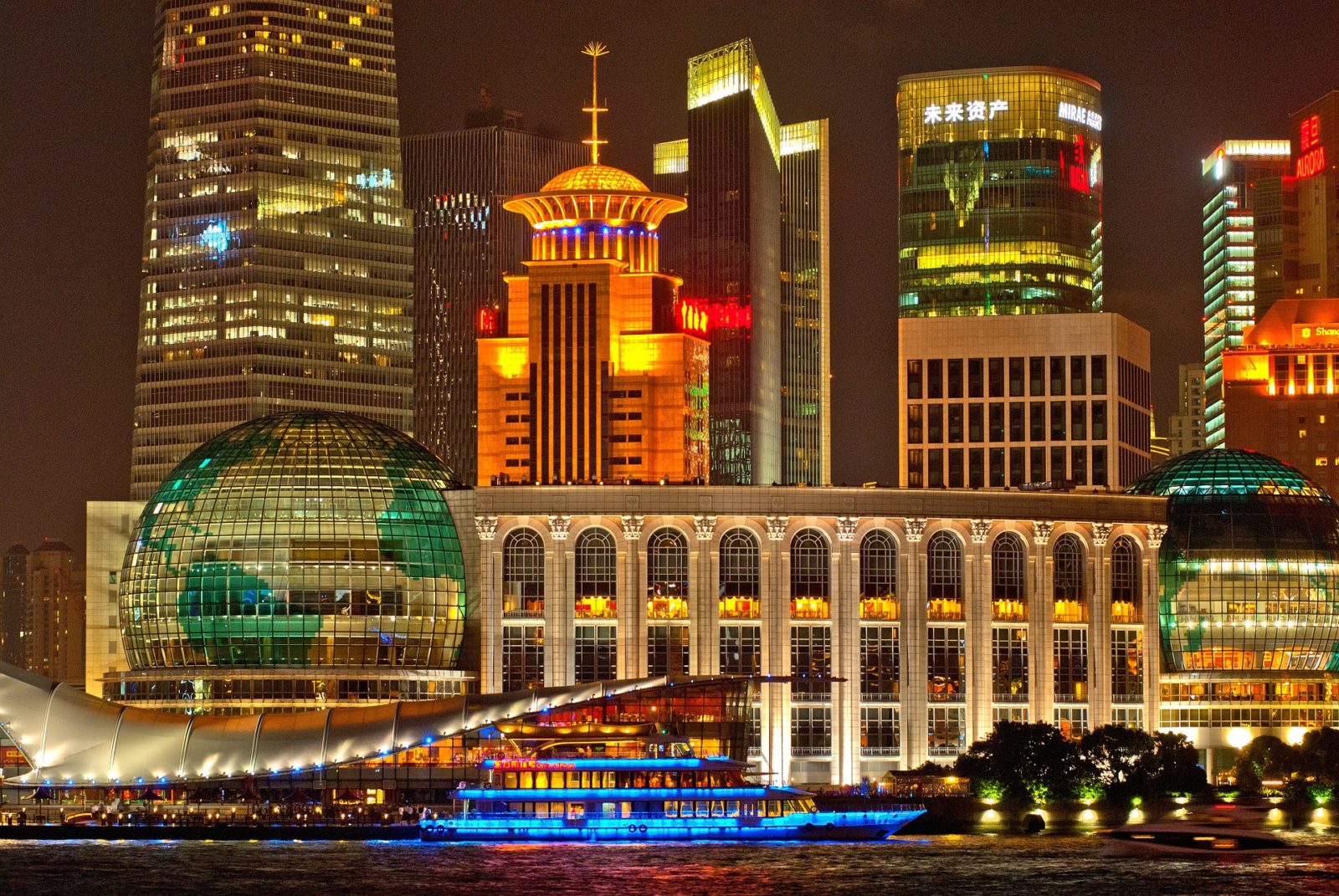 Top 7 Places to Visit In Shanghai, China
